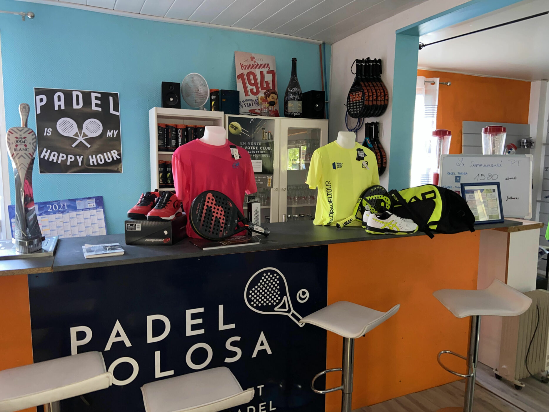 Bar, restaurant et boutique de Padel | Padel Tolosa