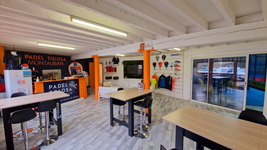 Bar, restaurant et boutique de Padel | Padel Tolosa